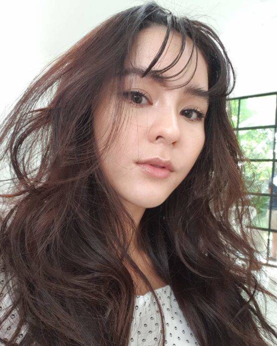 ทรงผมหน้าม้า ตัดตามคนดัง เปลี่ยนเบ้าหน้าให้เด็กลงขั้นสุด | Khaosod | LINE TODAY