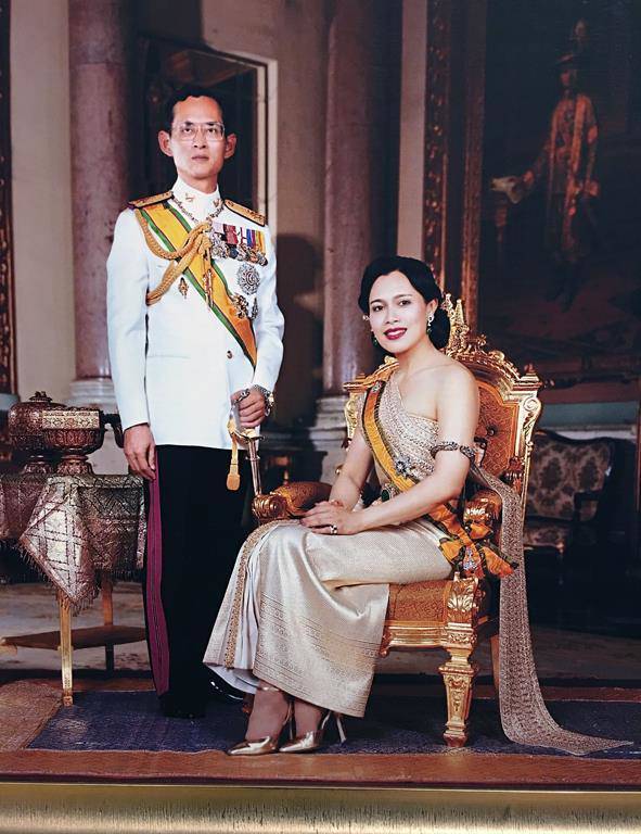 ภาพถ่าย พระบรมฉายาลักษณ์ ร ๙ ที่ไม่เคยปรากฏที่ไหนมาก่อน