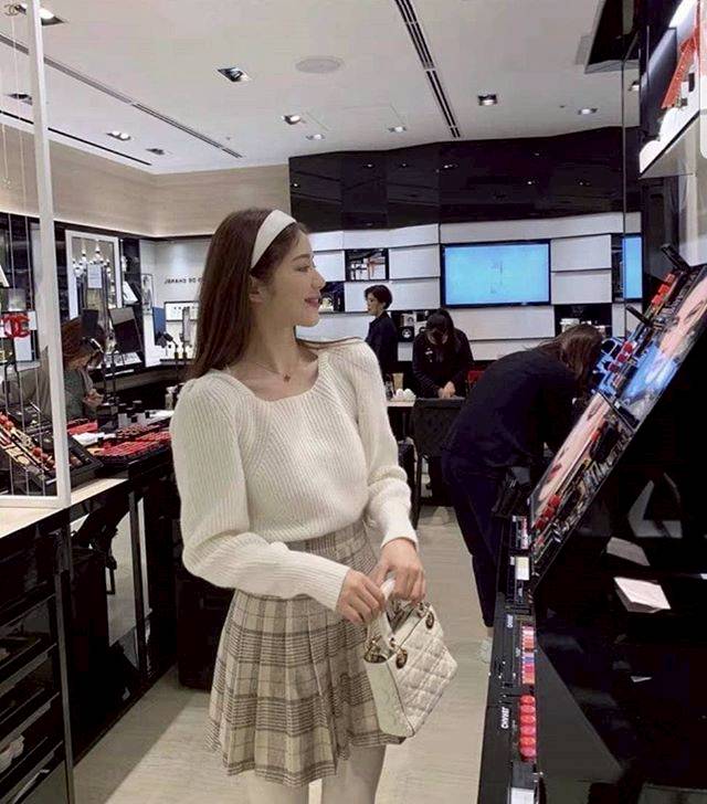 Spiceee.net | 10 ร้านเสื้อไหมพรมใน IG กด CF รัวๆ ก่อนหายหนาว