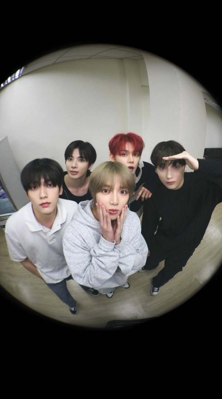 𝑻𝑿𝑻 𝑽𝑹群🐰🦊🐶🐿🐧🤍