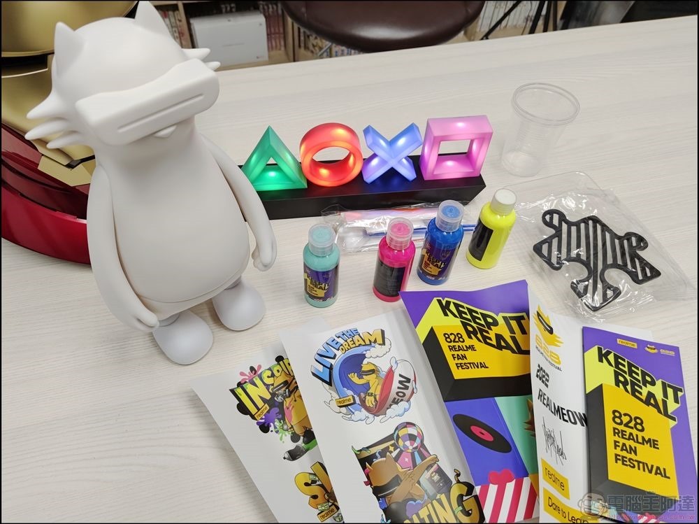 就是潮！828 限定版 realmeow ─ 流體創作版公仔動手畫 | LINE購物