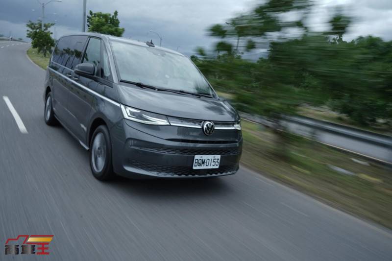 向乘用市場靠攏 VWCV Multivan Style 試駕 | 小七車觀點 | LINE TODAY