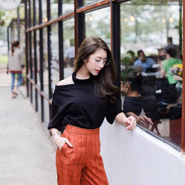 Spiceee.net | So So Cute ~ รวม 25 ไอเดียแต่งตัวของ 'สาวแว่น' มองมุมไหนก็น่ารัก