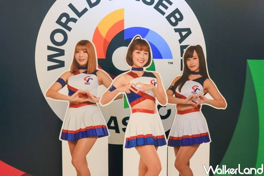 不只看啦啦隊！棒球經典賽「WBC中華隊英雄特展」快閃店在中山站，亮點「中華隊球衣、啦啦隊女孩打卡點」開賽前就超熱血。 | WalkerLand 窩客島 | LINE TODAY