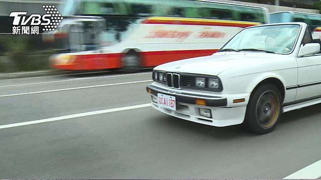 左駕古董車12月上路！ 玩家：路上增「移動藝術」 | TVBS | LINE TODAY