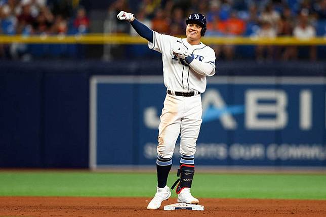 MLB》猛夯179KM長打締生涯最速安！張育成生涯百安M1 | 自由電子報 | LINE TODAY
