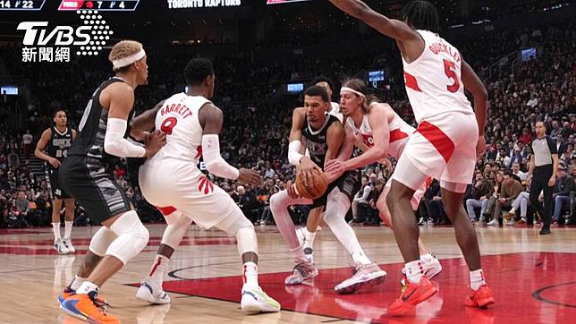 NBA／文班亞馬繳「火鍋大三元」！比肩2大神獸 率馬刺輕取暴龍 | TVBS | LINE TODAY