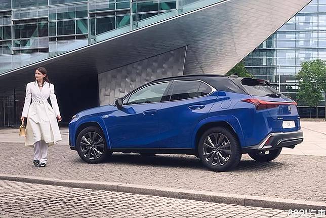 Lexus UX 300h接單價提前流出！雙車型149.9萬元起！ | 8891汽車交易網 | LINE TODAY