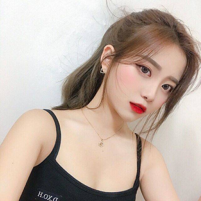 Spiceee.net | 26 ลุคการแต่งหน้า สีปากเห็นชัดมาตั้งแต่ 500 เมตร!