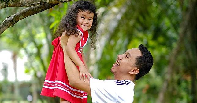 Foto Raisa Dan Raden Rauf - Kumpulan Foto Selebritis HD