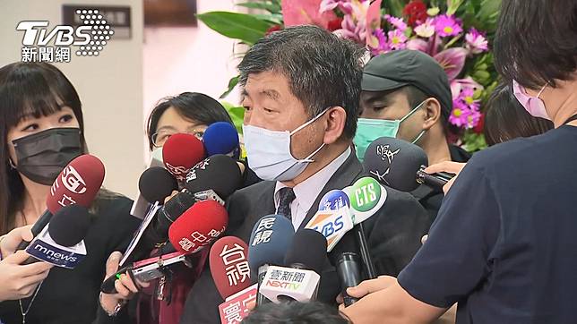 黃光芹控「喝醉見郭董」移交BNT 陳時中反駁 | TVBS | LINE TODAY