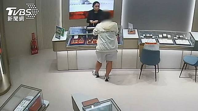 騙卡號、安全碼 綁定日系商場APP盜刷百萬 | TVBS | LINE TODAY