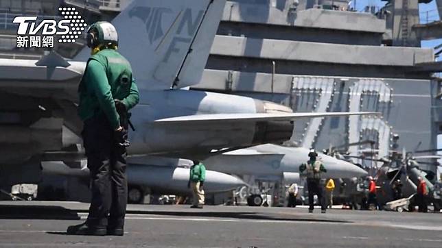 美軍P-8A「由北向南」航經台海 與共機互喊錄音曝光 | TVBS | LINE TODAY