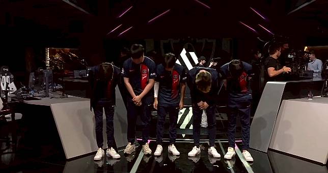 《英雄聯盟》PSG遭讓二追三，台港澳戰隊歷史首次無緣世界大賽正賽 | 4Gamers | LINE TODAY