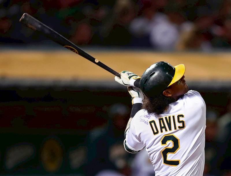 病童球衣簽名 運動家Davis喜願開砲 | TSNA | LINE TODAY