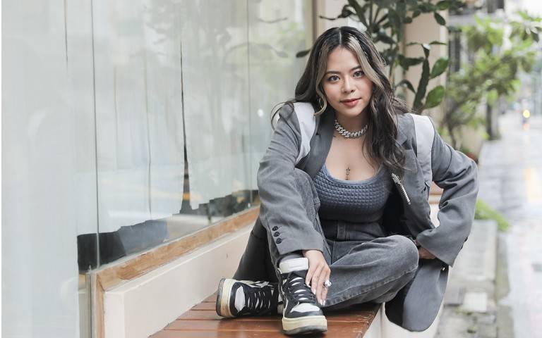 星收藏／夏沐離家出走睡公園 調整身心用靈擺測渣男 | Styletc | LINE TODAY