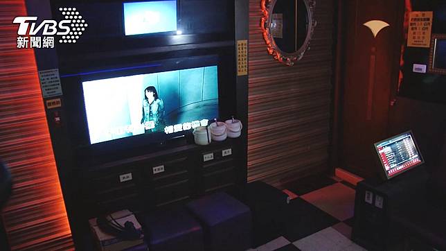 KTV嗨唱「1舉動」被勸別做！ 網揭殘酷真相：太難聽 | TVBS | LINE TODAY