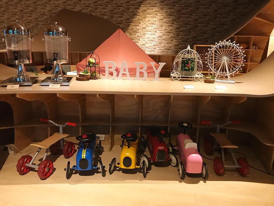 【專欄作家：Rina Lam(Hena媽媽日記)】牽著Hena去台北－親子餐廳Money Jump - LINE購物