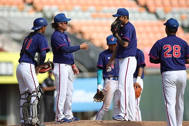 冬盟》U23培訓隊單場8保送吞3連敗 日本社會人5安就贏了 | TSNA | LINE TODAY