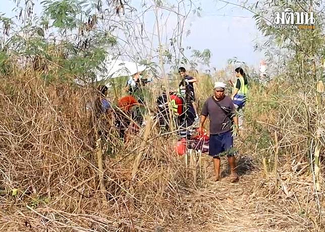 เด็ก 8 ขวบปล่อยโฮ วิ่งเล่นกับเพื่อนแล้วเสียหลักล้ม ตอต้นกระถินแทงถุง ...