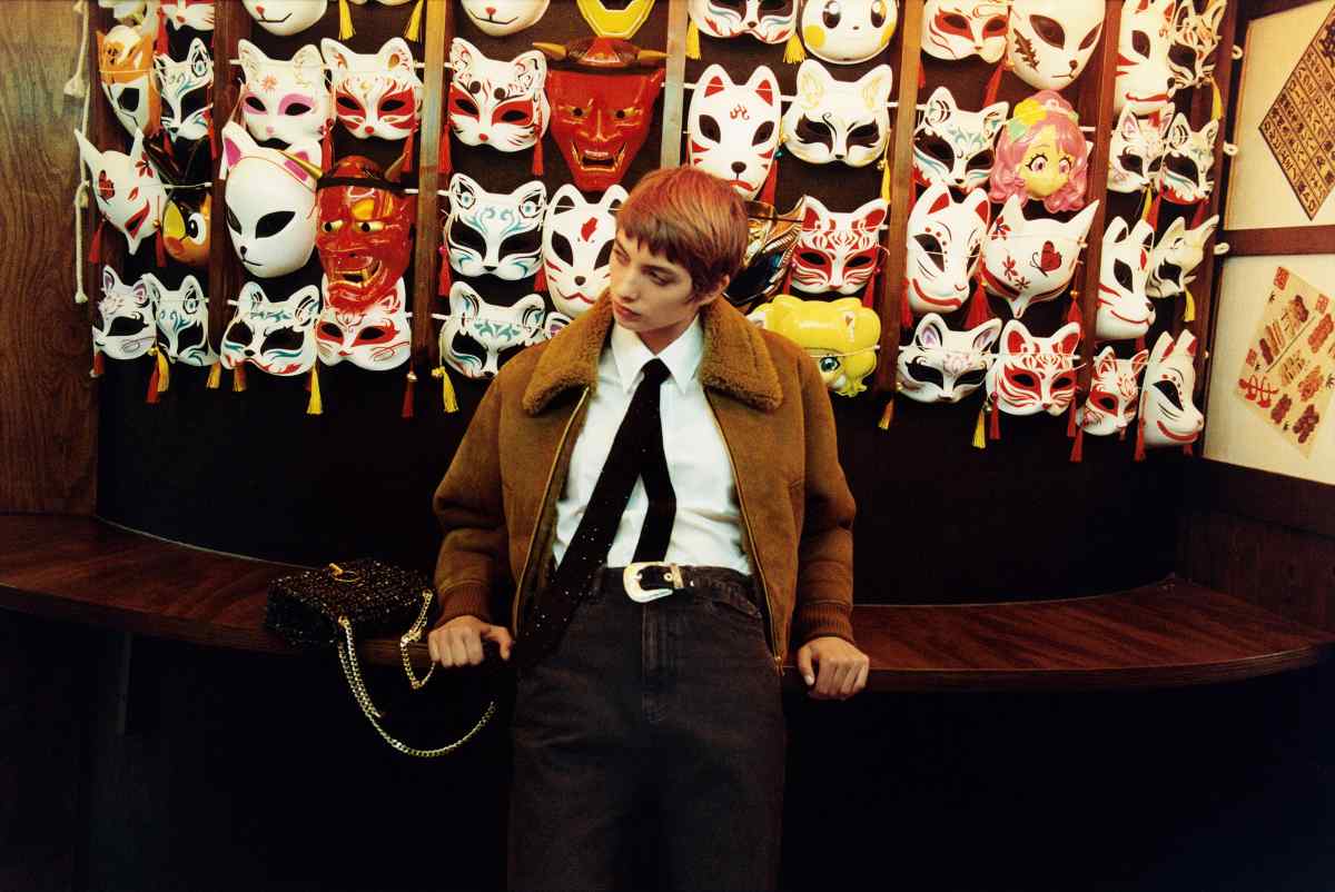 Sandro 2023 秋冬新作以「對比」為概念！電影規格廣告片、融合俐落與柔美風格、水晶與星星元素再造亮點，展現法式魅力風格！ | LINE購物