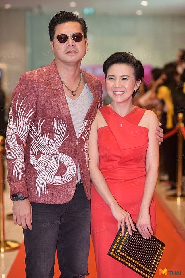 MThai.com - Gossip | ใครปังใครแป้ก" ! พรมแดง สยามดารา ร้อนฉ่า!! ซุปตาร์ ...