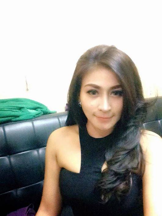 7 Potret Tiara Ayu, Model Cantik yang Tabrak Driver Ojek Online | Dunia Artis