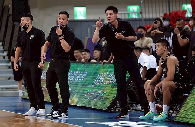 SBL隊伍跨聯盟開胡！ 陳世念猛誇周士淵 | TSNA | LINE TODAY