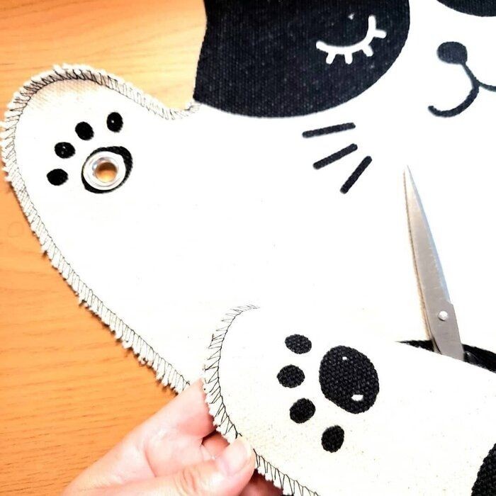 100円ショップの材料で簡単手作り「猫ハンモック」（ねこのきもちNEWS）
