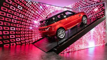 飆速遇見未來：JAGUAR LAND ROVER STUDIO | LINE購物