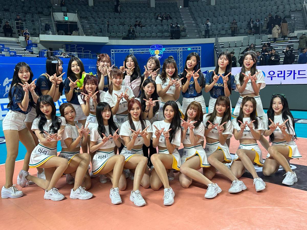 台鋼雄鷹專屬啦啦隊Wing Stars海外培訓 明將正式亮相 | TSNA | LINE TODAY