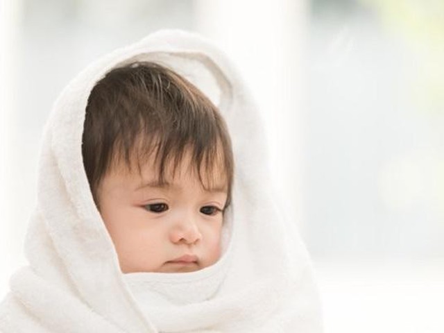 断乳したいのにどうする？お風呂でおっぱいが気になる息子（ベビーカレンダー） 