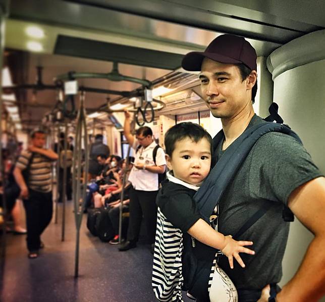 เอ็นดูเกิ๊นพ่อคุณ! 5 ดาราคุณพ่อ โมเมนต์เลี้ยงลูกให้อารมณ์มุ้งมิ้ง