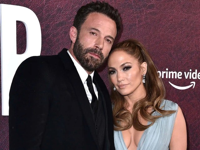 ジェニファー・ロペスとベン・アフレック、盛大な結婚式を挙げゲストが新婚夫婦を祝福！（mtv News）