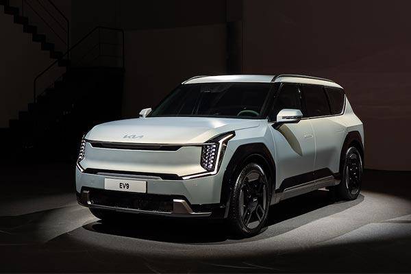 第二排座椅可 180 度轉向！台灣第四季開賣的 Kia EV9 大型純電休旅首發亮相 | DDCAR 電動車 | LINE TODAY