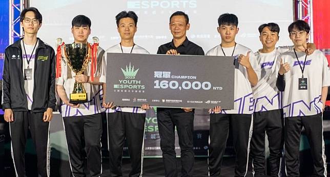 決戰光之穹頂 ONE Team奪冠 | 中華日報 | LINE TODAY