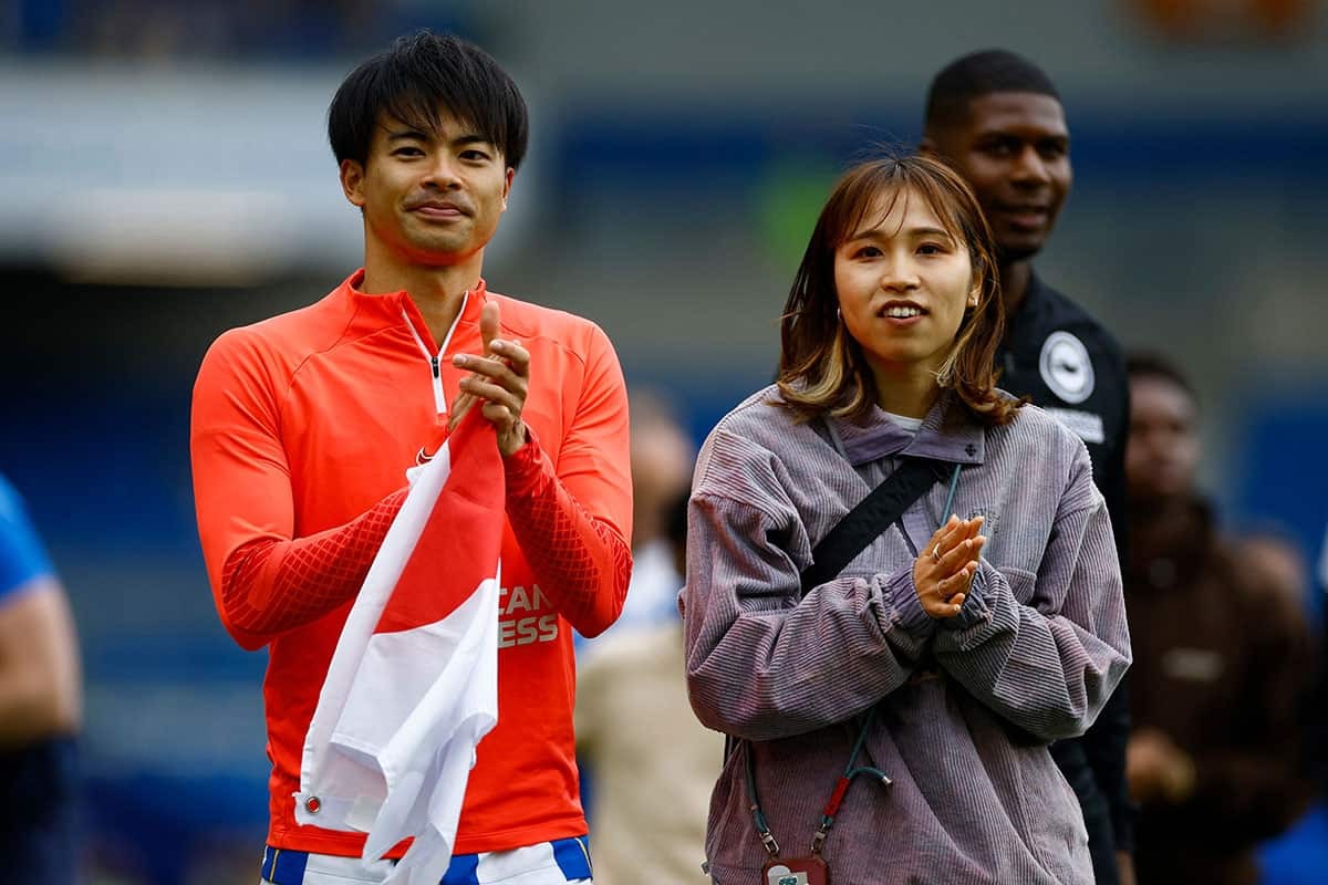 三笘薫「100億円の男」の原点「素顔はスカしたいじられキャラ」「カラオケ十八番はワンダイ」（SmartFLASH）