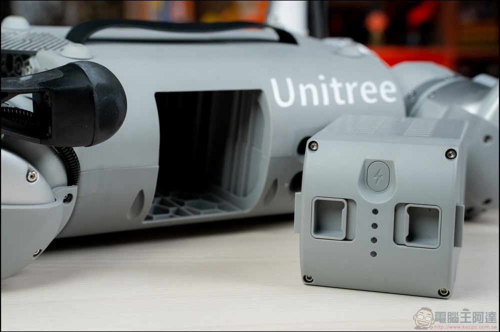 Unitree – Go 1 Pro 機器狗開箱動手玩：很貴很好玩的高科技機械仿生狗 | LINE購物