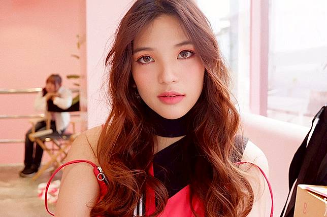 new18 | ดราม่าร้อน! " อร BNK48" ตอกกลับแฟนแรง