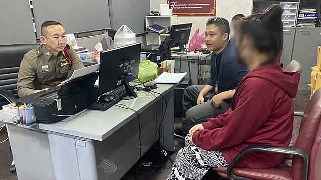 สาวแสบแฝงตัว ดูแลผู้ป่วยติดเตียงสูงวัย ฉกATMถอนเกลี้ยงครึ่งล้าน เล่นพนันออนไลน์ | Khaosod | LINE ...