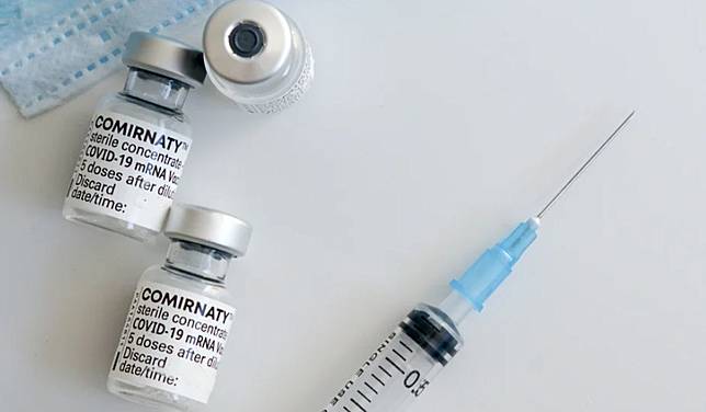 台北16歲少女疑似接種BNT疫苗死亡 解剖驗出微小病毒B19 | 中廣新聞網 | LINE TODAY