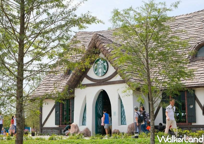 搭船到星巴克！星巴克花蓮理想門市5大必拍亮點，Q彈新配料「紅茶葛粉燕麥那堤」奶茶控要喝。 | WalkerLand 窩客島 | LINE TODAY
