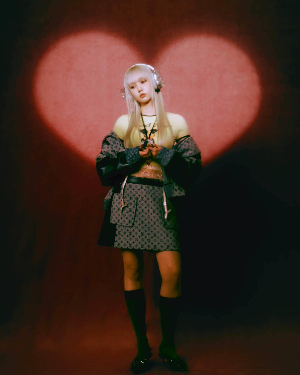 【專訪】恍惚女孩 NANCY KWAI 歸綽嶢新歌〈NEVER MIND〉 以空靈歌聲征服地球 | MING'S | LINE TODAY