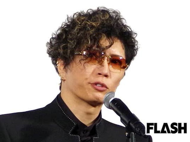 GACKT、26歳から1日1食「サプリとプロテインで空腹なし」（SmartFLASH）
