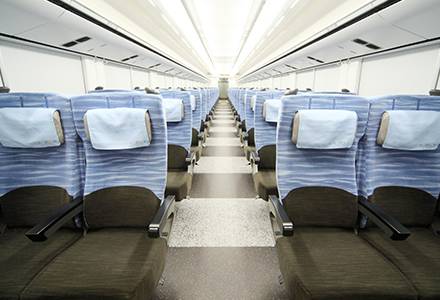 ANNGLE | วิ่งตรงสู่ภูเขาไฟฟูจิด้วย Fuji Excursion: รถไฟเส้นทางใหม่ ...