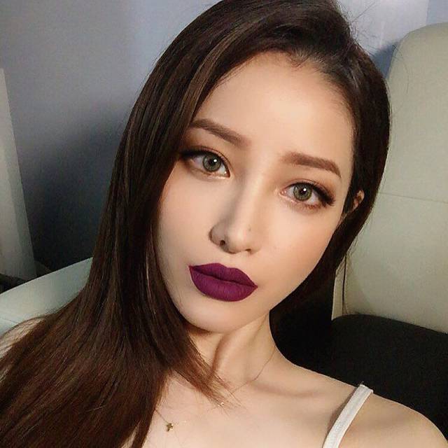 Spiceee.net | 26 ลุคการแต่งหน้า สีปากเห็นชัดมาตั้งแต่ 500 เมตร!