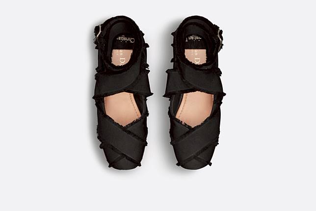 2024新款芭蕾舞鞋推薦：CHANEL、Dior、Bally令人愛不釋手，這款德訓芭蕾舞鞋讓你踏上浪漫步伐 | PopLady ...