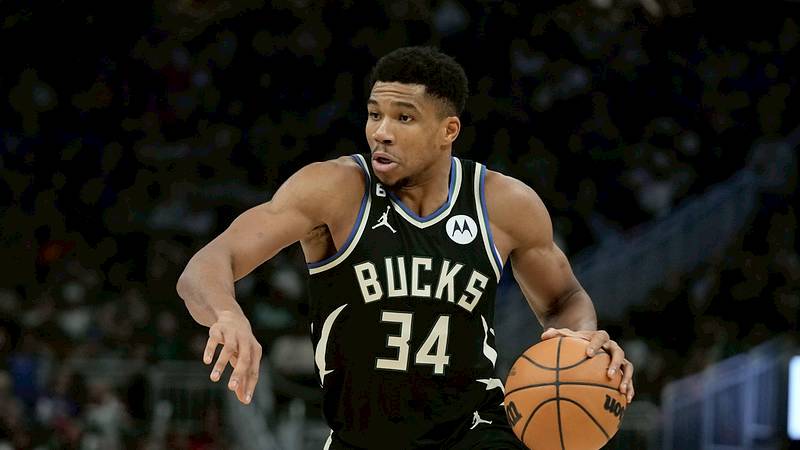 狂飆外線奪16連勝 公鹿Antetokounmpo：不能仰賴三分球 | TSNA | LINE TODAY