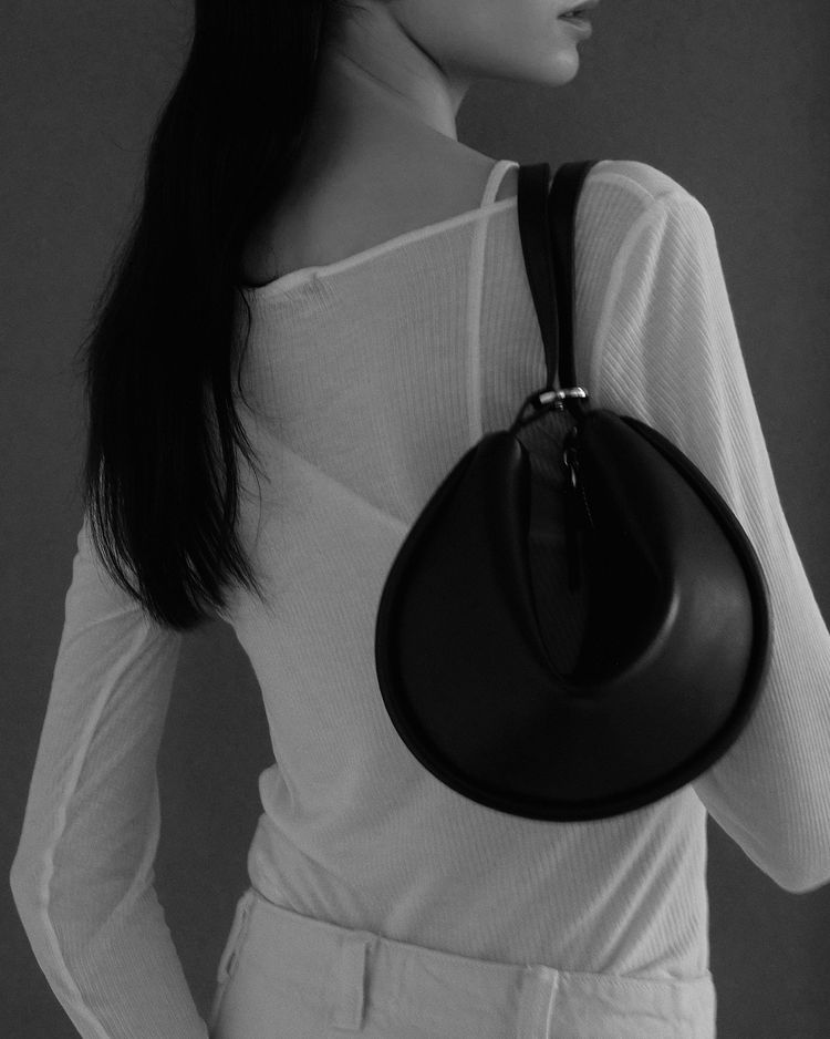 小CK棋逢敵手！台牌「Blank Space」幸運餅乾包快閃 NOKE 忠泰樂生活，它會是下一個小資女愛牌嗎？ | LINE購物