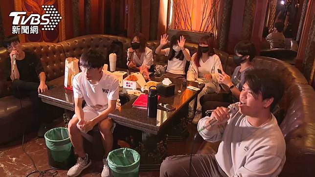 抖音神曲霸「KTV排行榜」？過來人認了：台娛樂圈已死 | TVBS | LINE TODAY